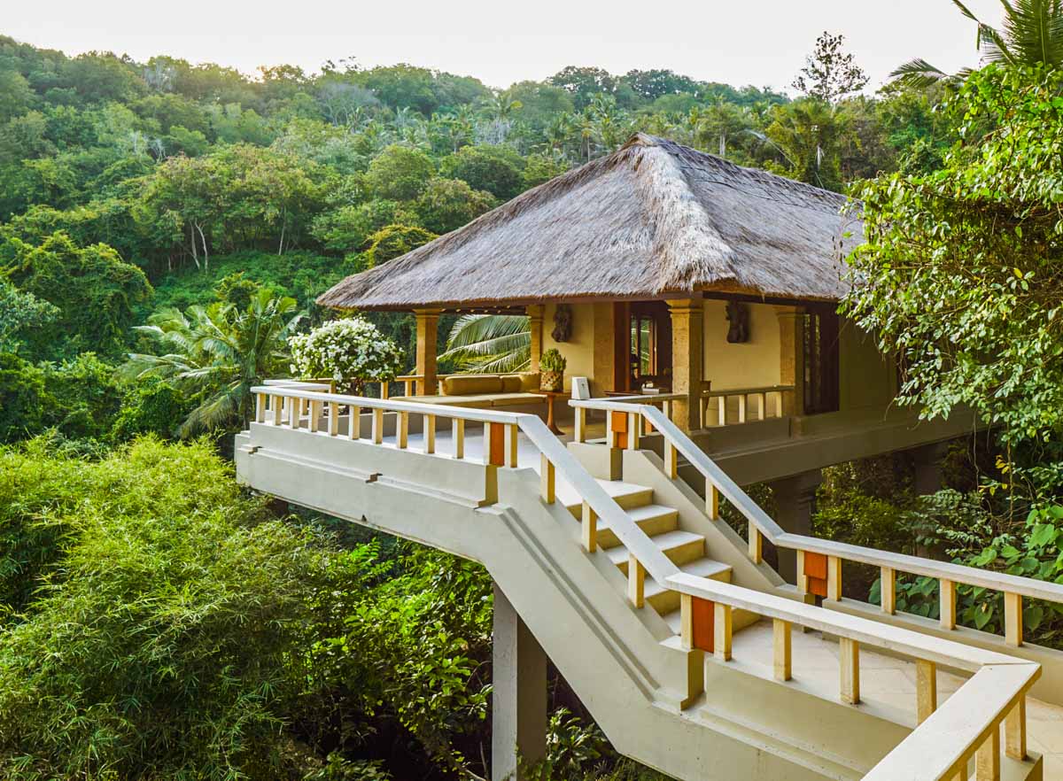 Book Amankila Resort, Luxury Vacation Rentals by ZEKKEI